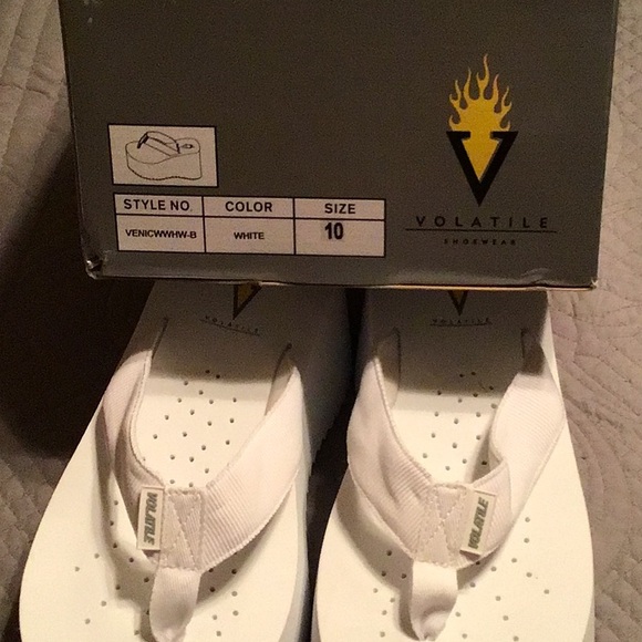 Volatile | Shoes | New Volatile White Platform Sandals With Chunky ...